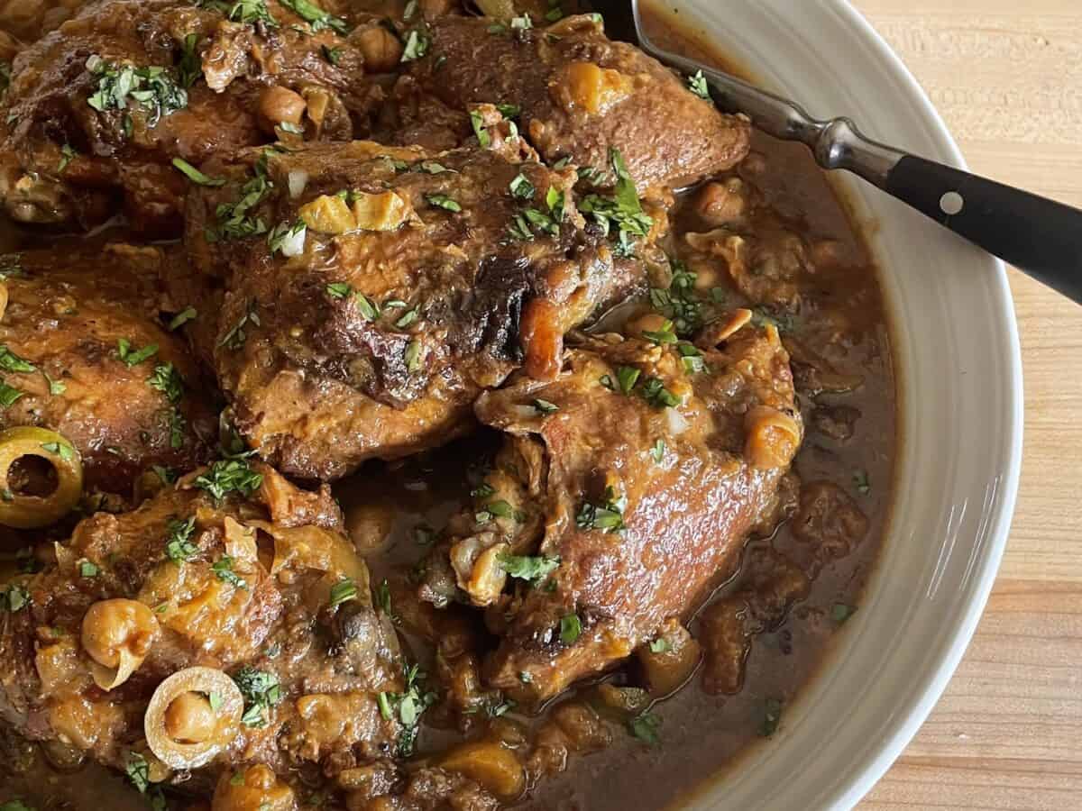 Slow-Cooker Chicken Tagine with Dried Fruit, Olives and Chickpeas - The ...